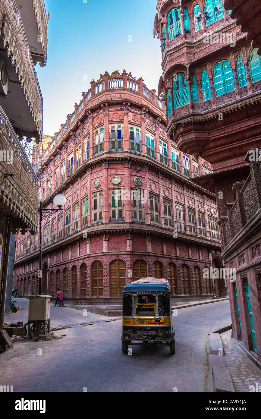 Historical rickshaw hi-res stock photography and images - Alamy