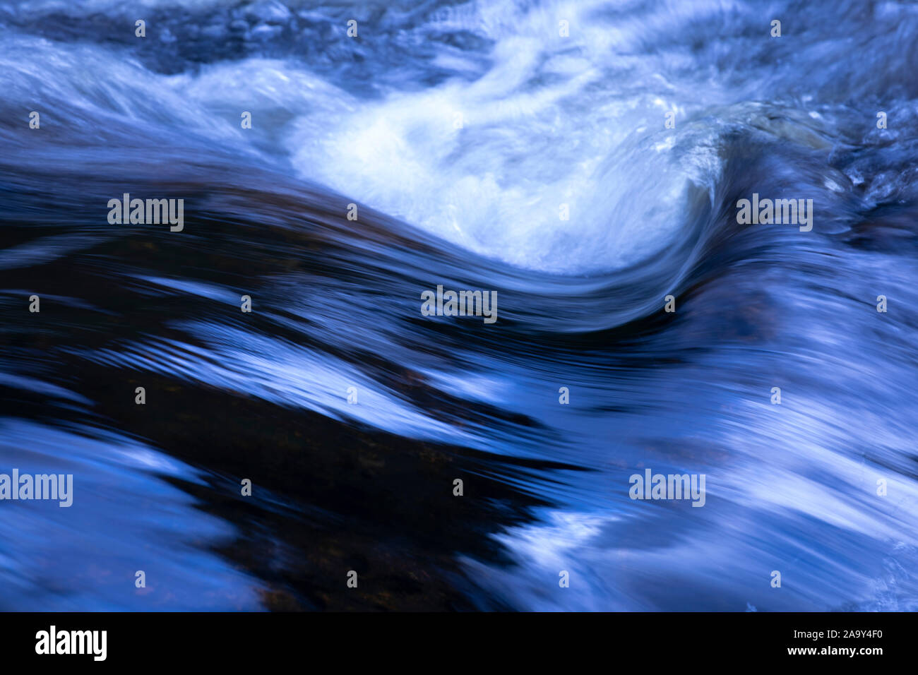 Gushing wave hi-res stock photography and images - Alamy