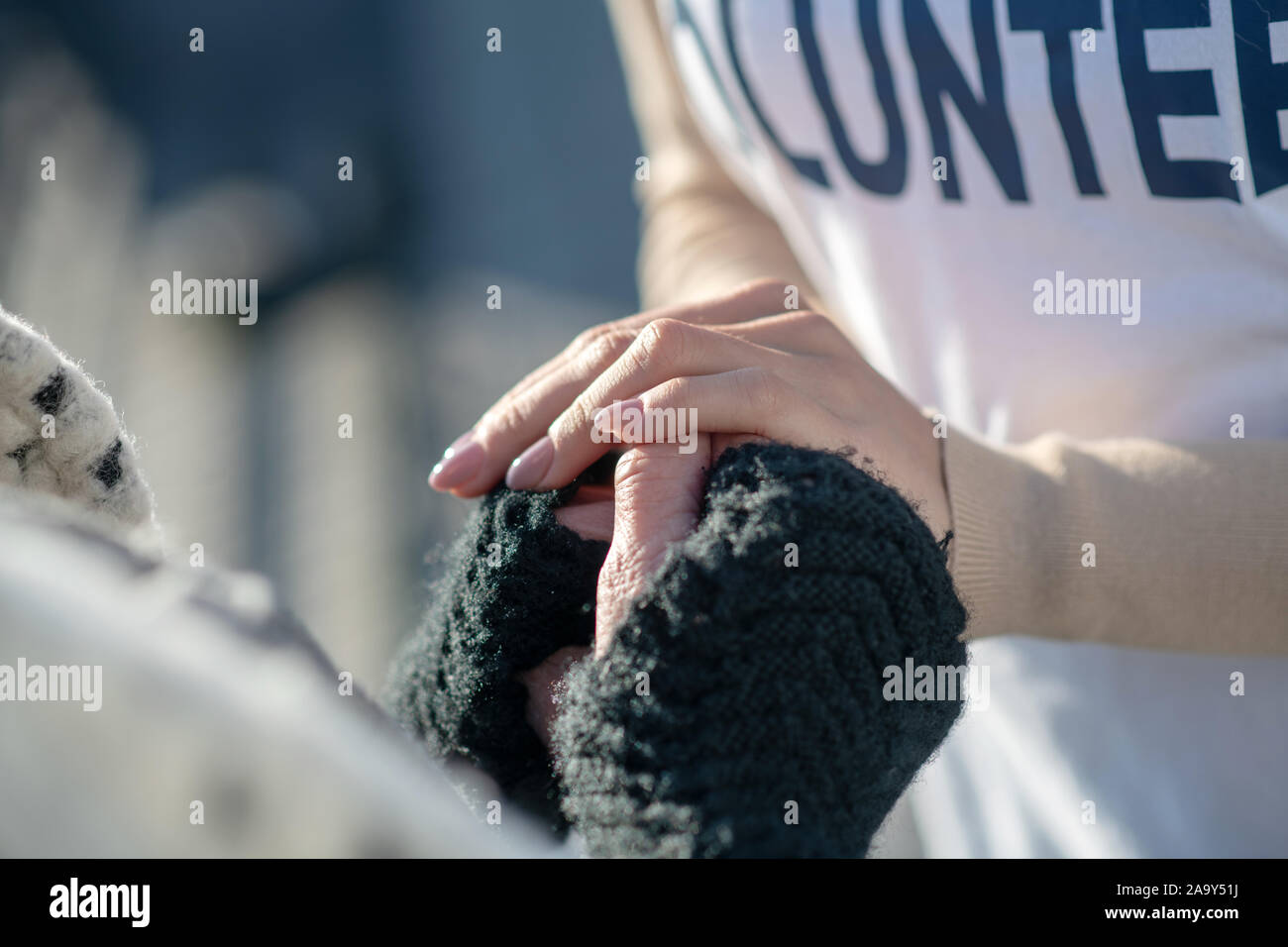 Homeless people shake hands in hi-res stock photography and images - Alamy