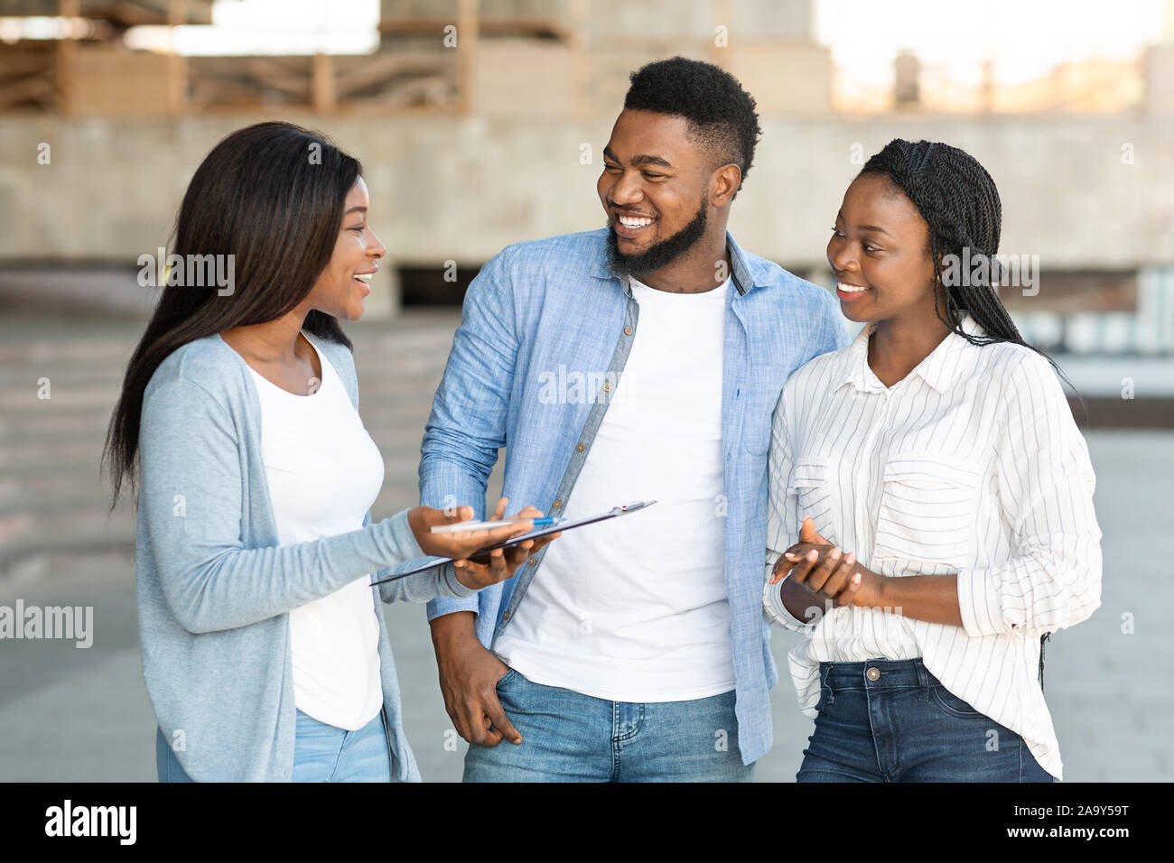 Questionnaire street hi-res stock photography and images - Alamy