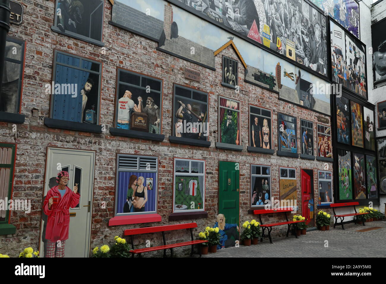 Wall Graffiti, Commercial Court, Belfast, Northern Ireland Stock Photo ...