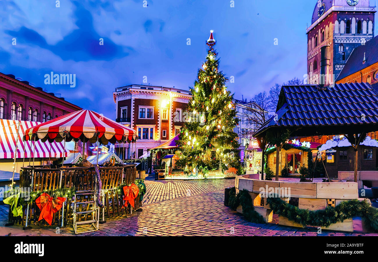 New market square during hi-res stock photography and images - Alamy