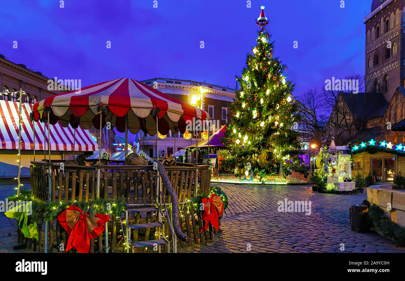 New market square during hi-res stock photography and images - Alamy