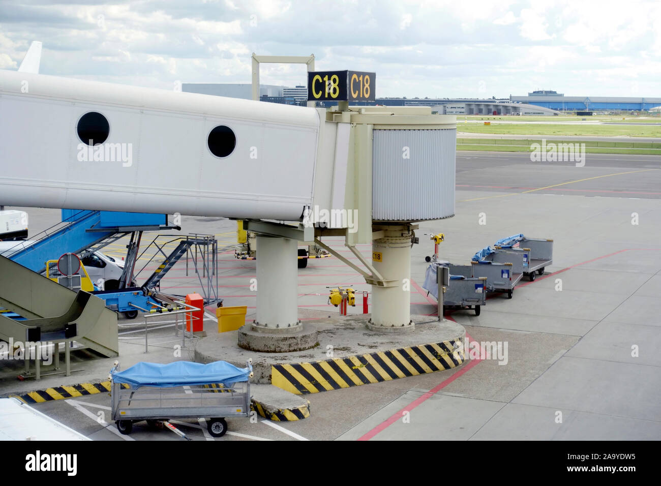 Passenger loading platform hi-res stock photography and images - Alamy