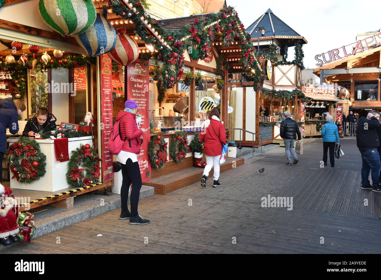 Christmas market winterland hi-res stock photography and images - Alamy