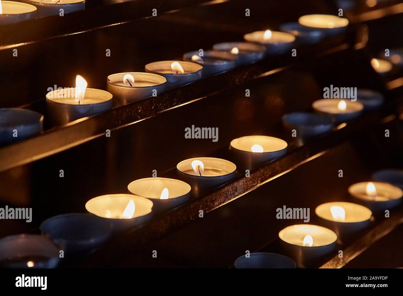 Many candles in a room hi-res stock photography and images - Alamy