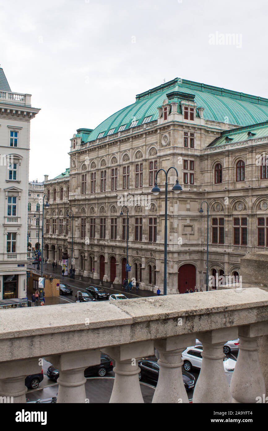 Vienna State Opera. Vienna Opera House Stock Photo - Alamy