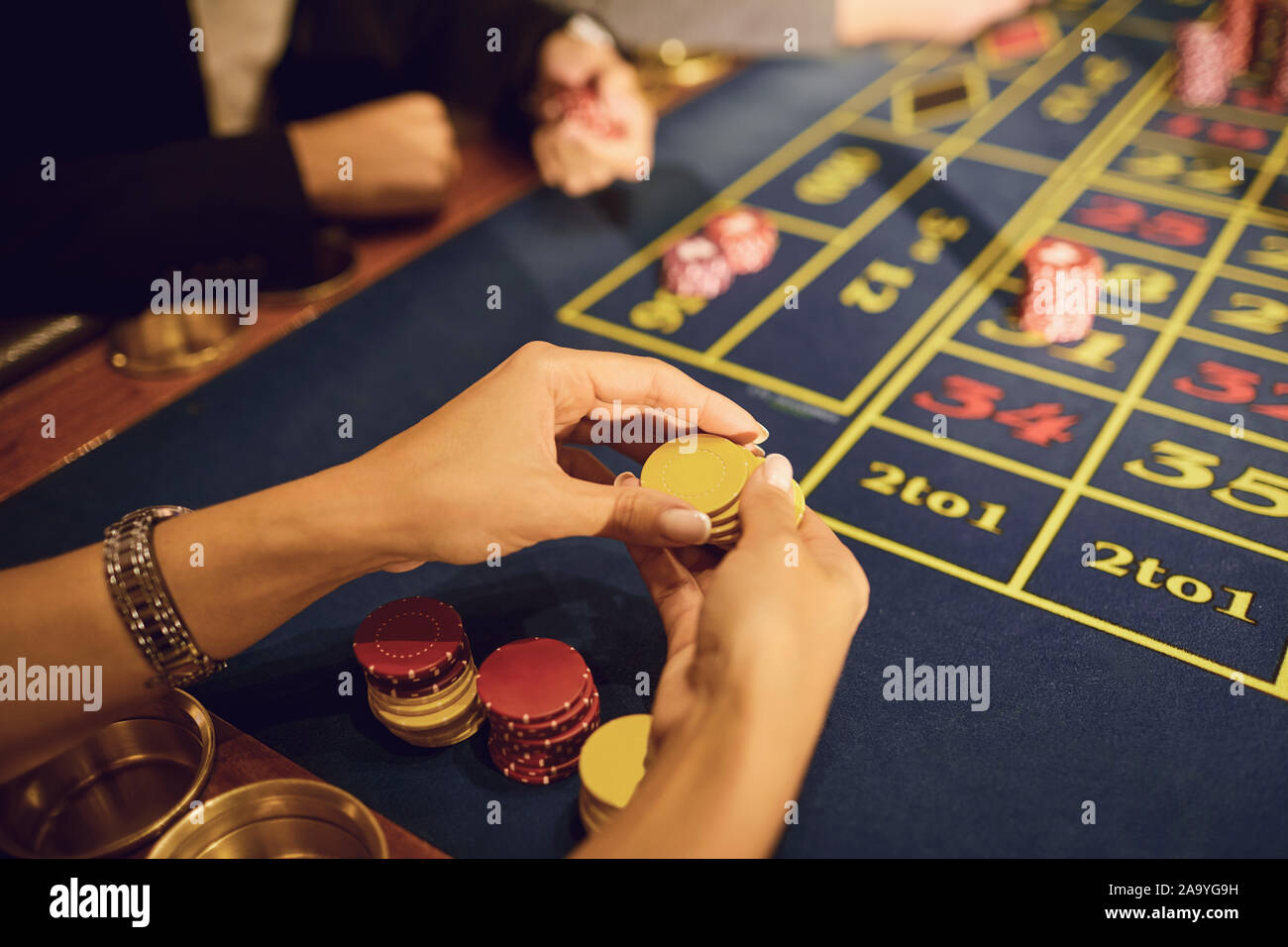 Play at table hi-res stock photography and images - Alamy
