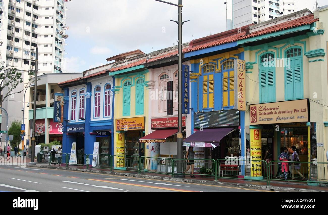 Painted shops in Little India, Singapore Stock Photo - Alamy