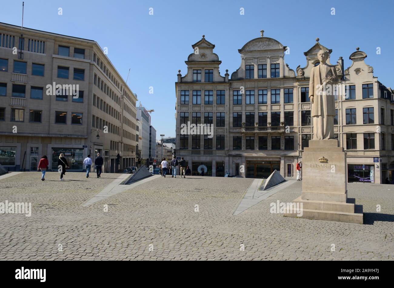 Brussels, Belgium - March 29, 2019: Statue of Elizabeth queen at ...