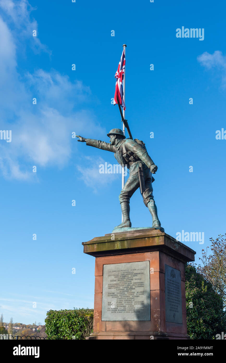 Ww1 statue soldier hi-res stock photography and images - Alamy