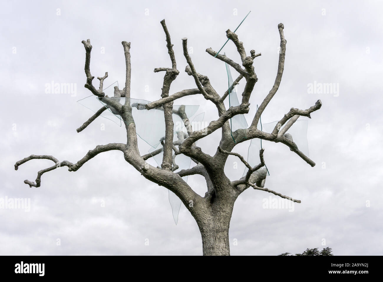 Ways To Say Goodbye, artwork by Ariel Schlesinger, in the grounds of ...