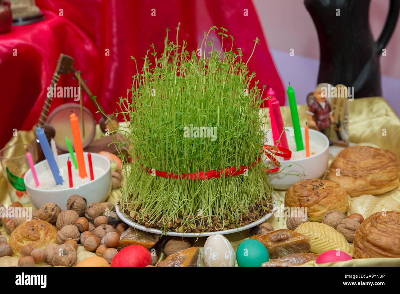 Semeni . Candle . khoncha . In hell, hazelnuts, gooseberries ...