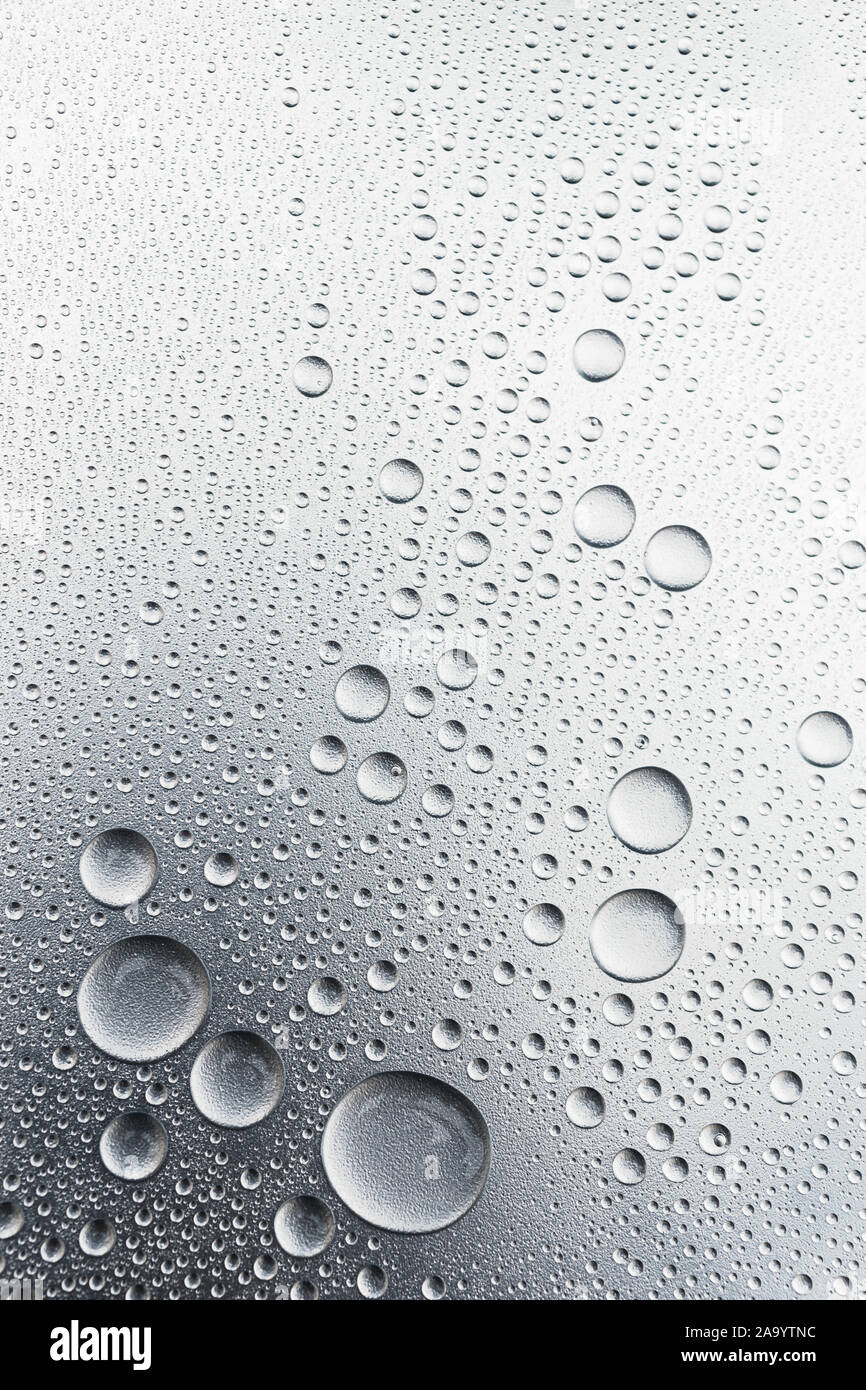 Silvery water drops hi-res stock photography and images - Alamy