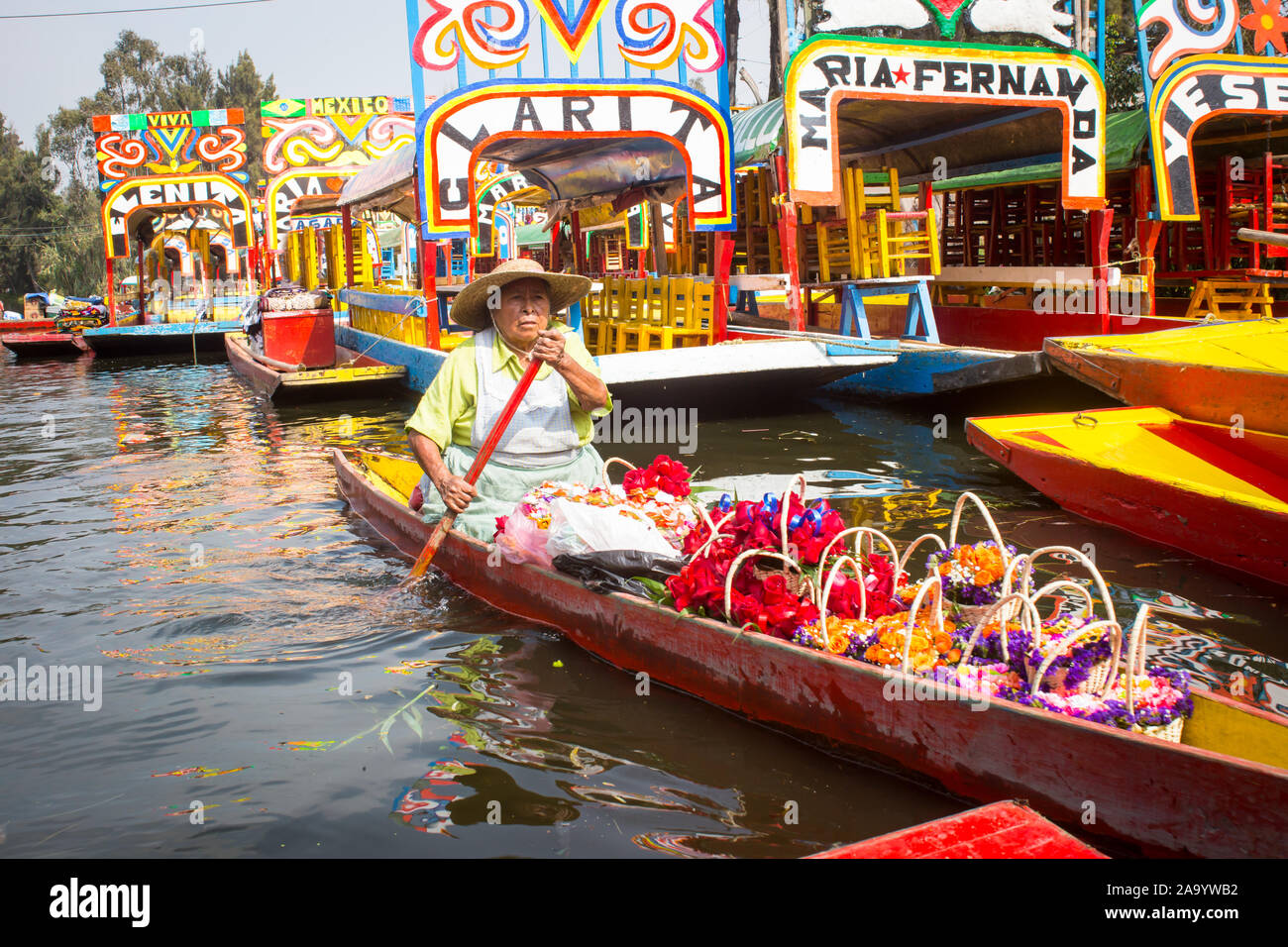 Colorful traditional mexican boats trajineras Stock Photo - Alamy