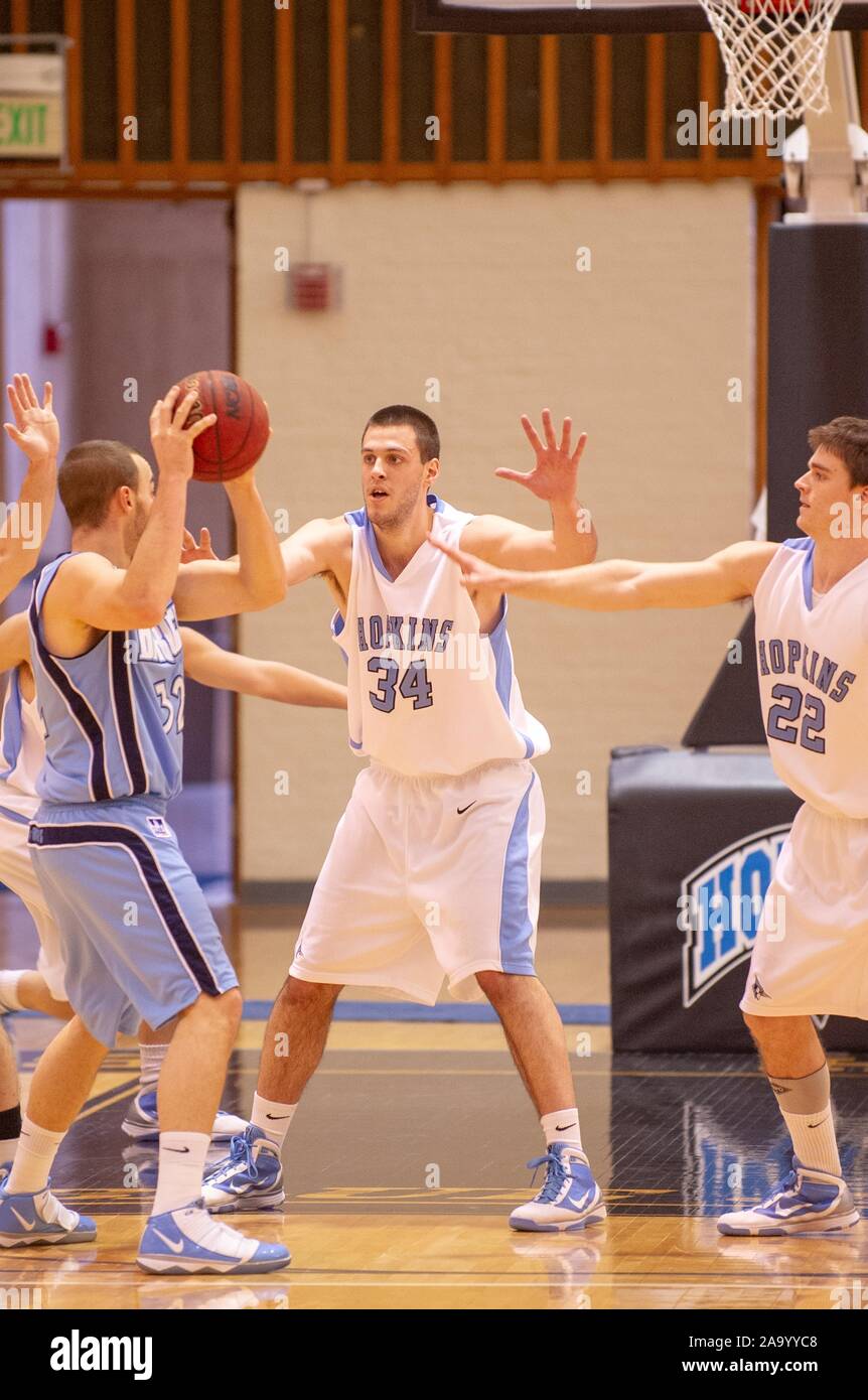 Mens basketball hi-res stock photography and images - Alamy