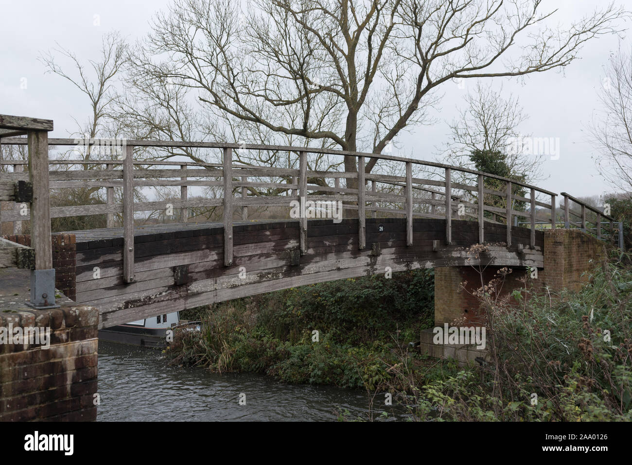 walk bridge over canal in countryside in winter Stock Photo - Alamy