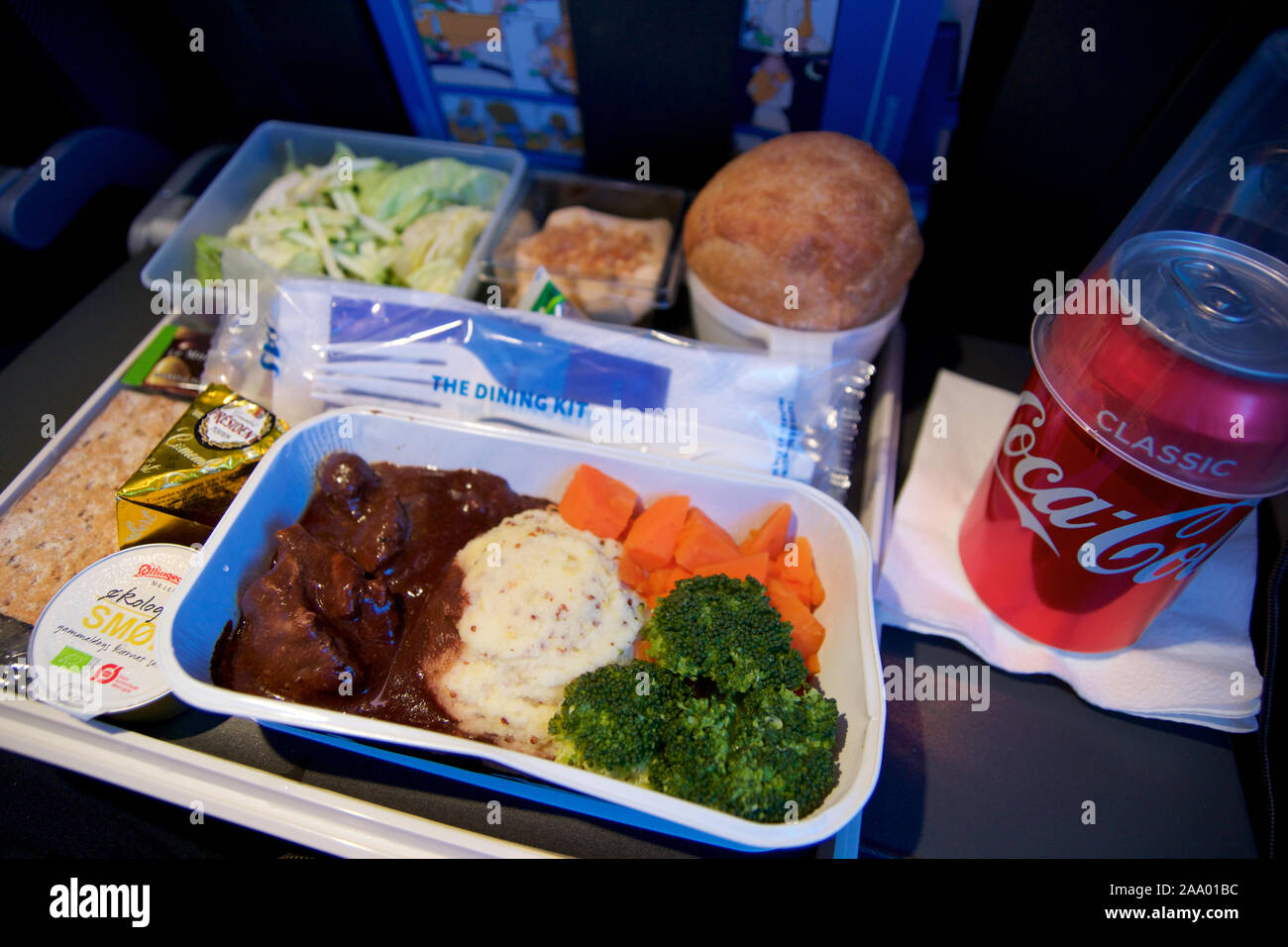 Airplane food tray hi-res stock photography and images - Alamy