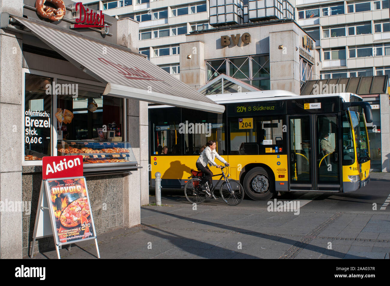 Bus bvg hi-res stock photography and images - Alamy