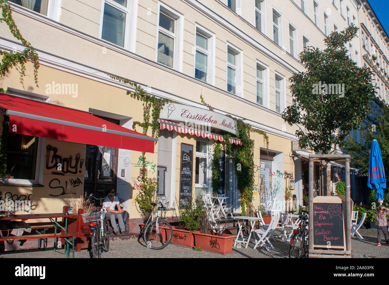 Schoenhauser allee hi-res stock photography and images - Alamy