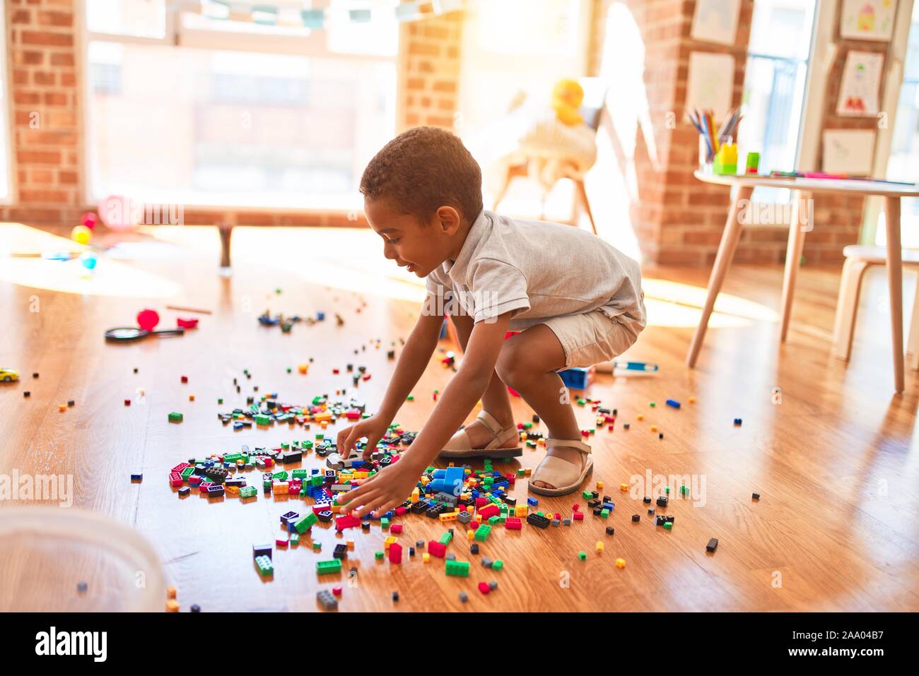 African american toddler blocks hi-res stock photography and images - Alamy