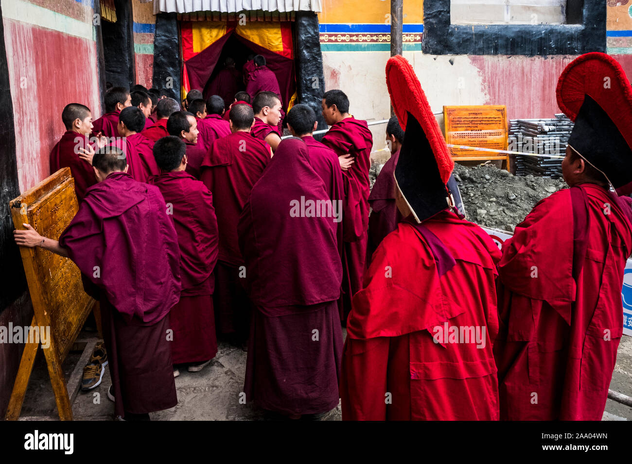 Sakya school hi-res stock photography and images - Alamy