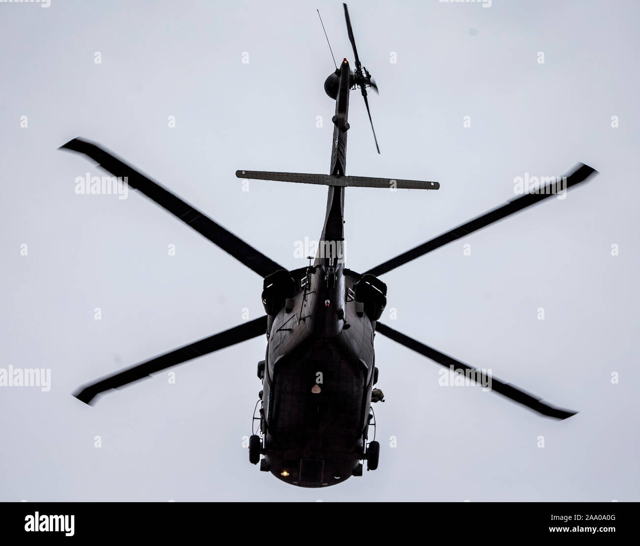 Chopper overhead hi-res stock photography and images - Alamy