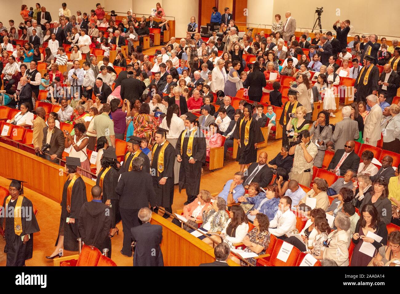 Graduation seating hi-res stock photography and images - Alamy