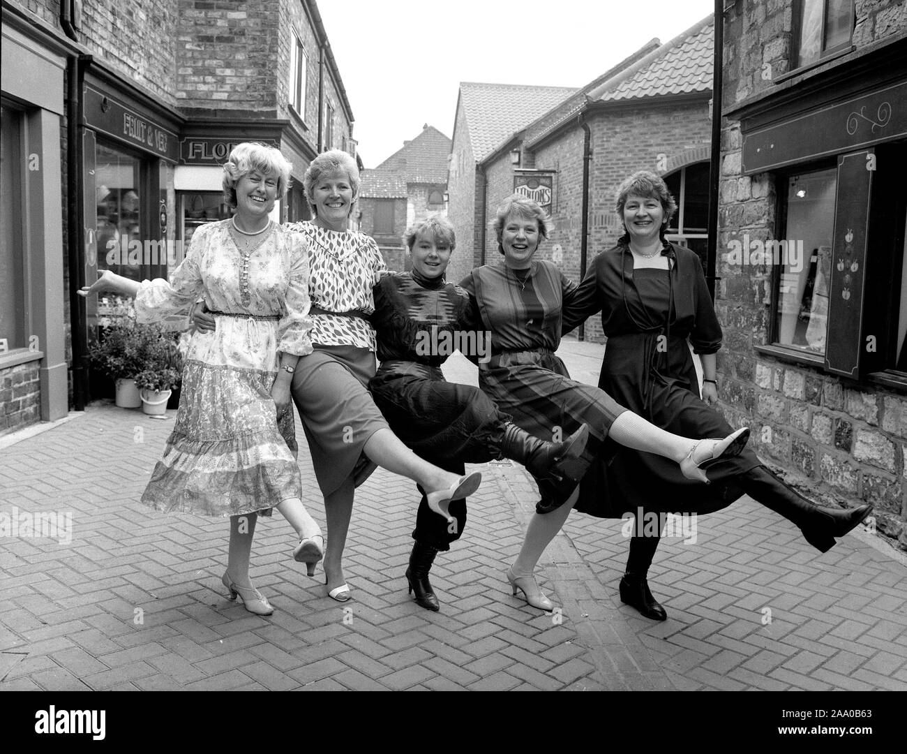 1985 fashion hi-res stock photography and images - Alamy