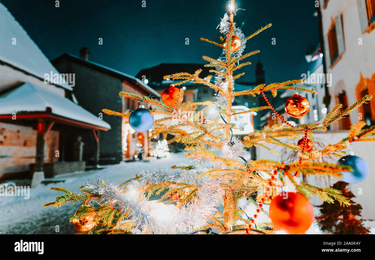 Switzerland christmas tree shop hi-res stock photography and images - Alamy