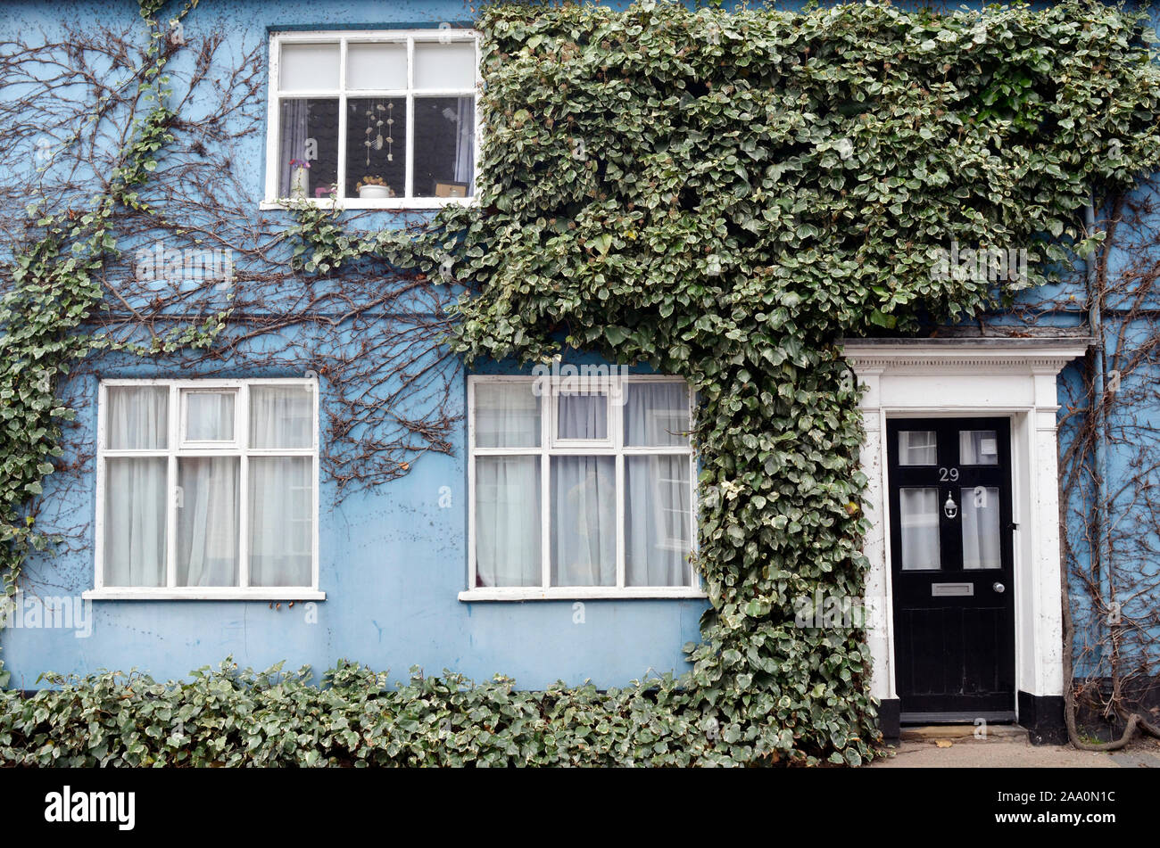 cottage bridge street bungay suffolk england Stock Photo - Alamy