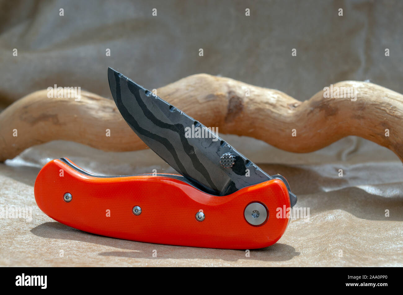 Folded blade hi-res stock photography and images - Alamy