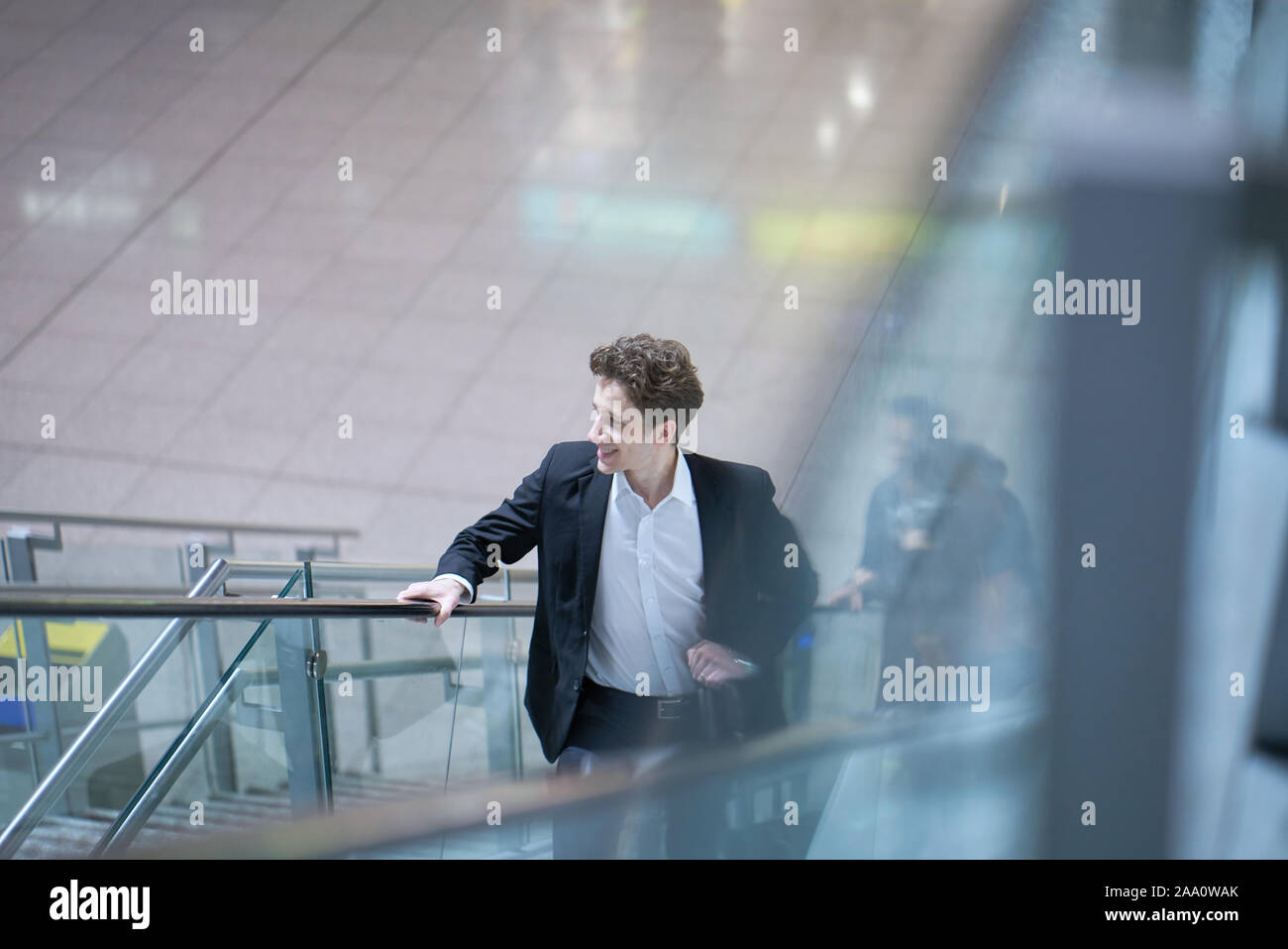 Person inside suitcase hi-res stock photography and images - Alamy