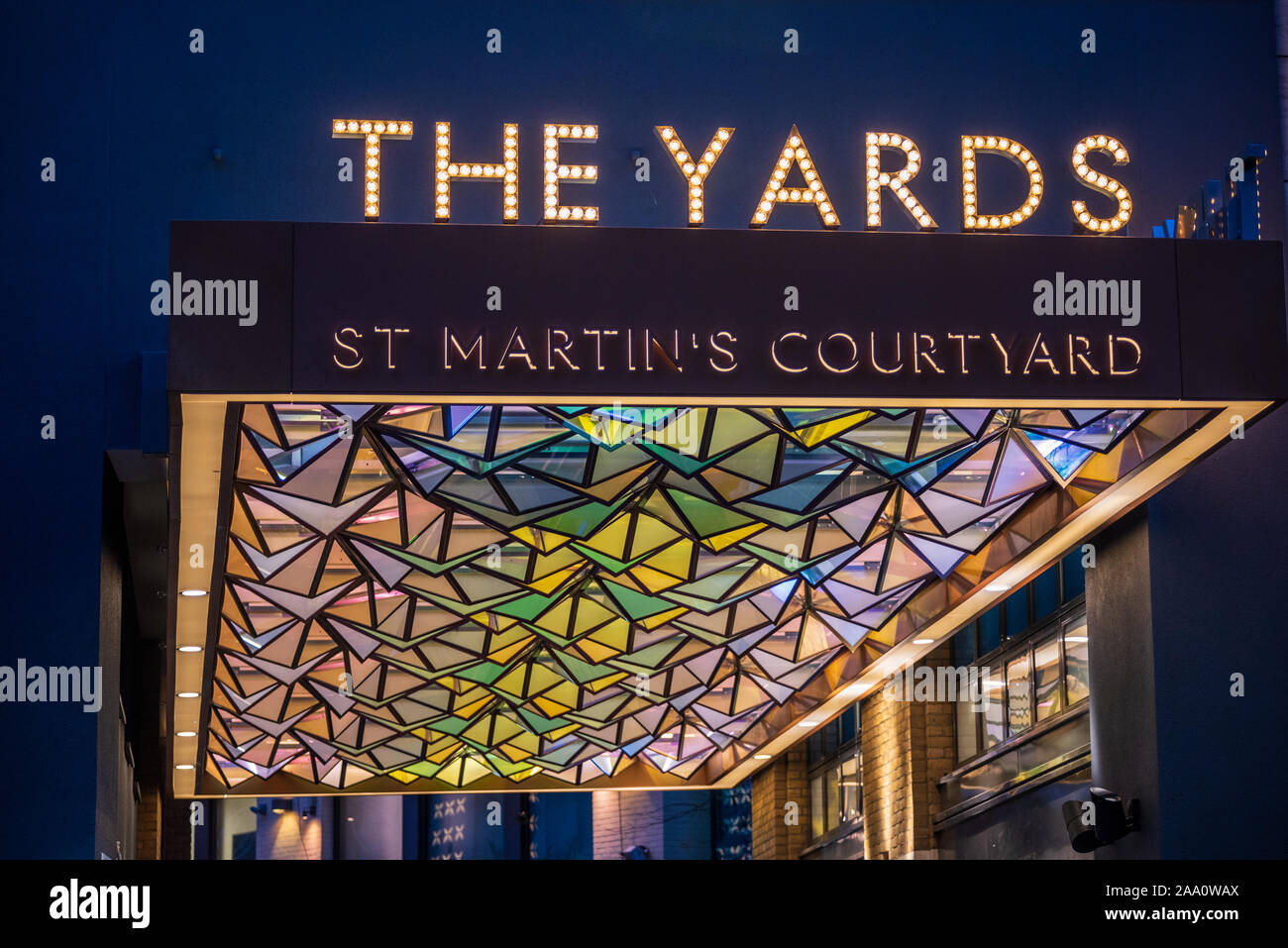 The yards st martins courtyard hi-res stock photography and images - Alamy
