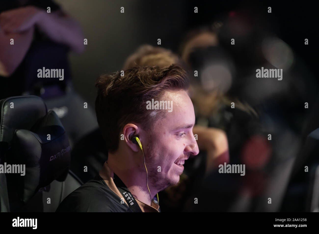 Streamer mice hi-res stock photography and images - Alamy