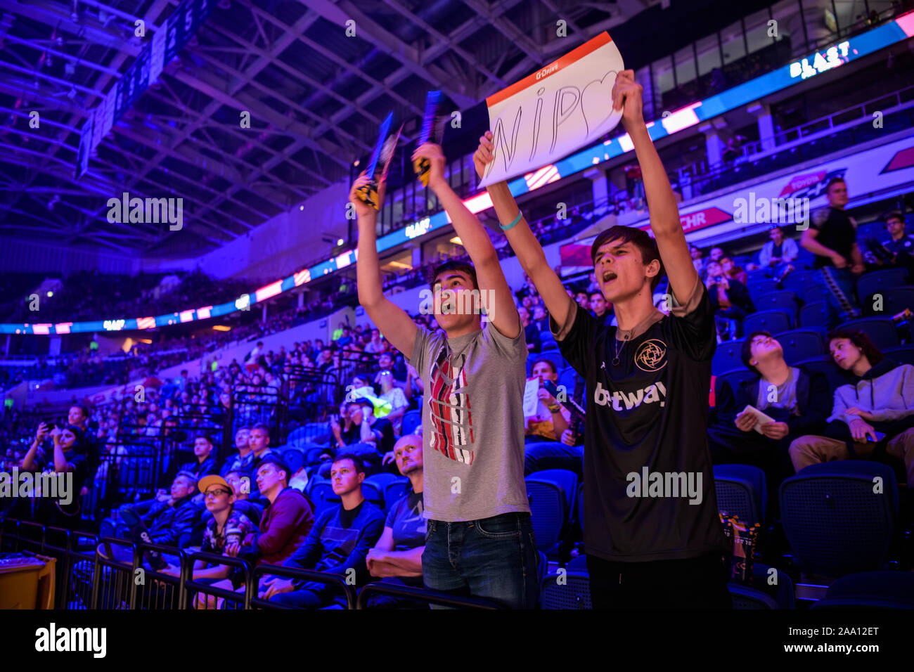 Buy Counter Strike Global Offensive Steam