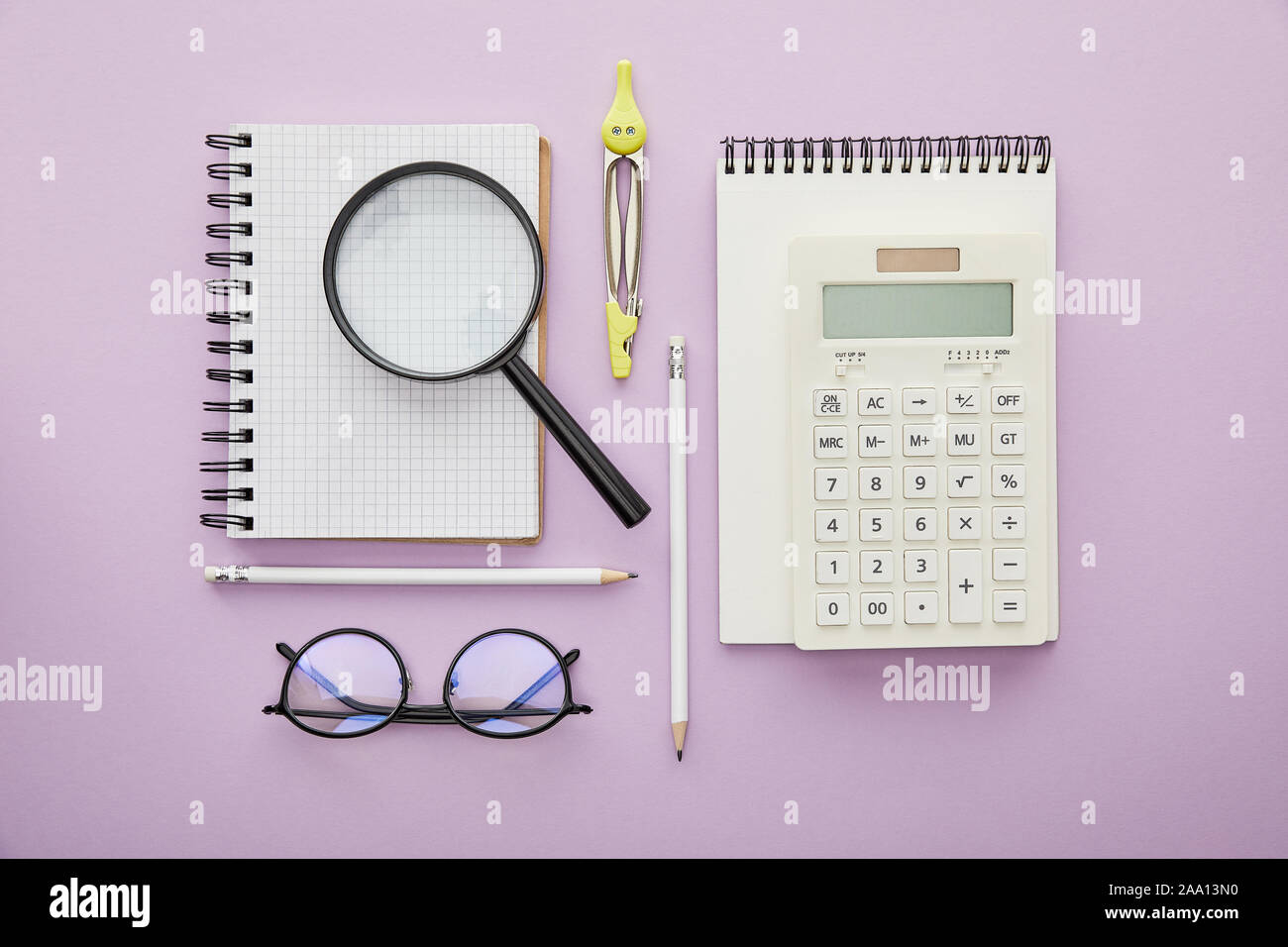 Magnifying Device High Resolution Stock Photography and Images - Alamy