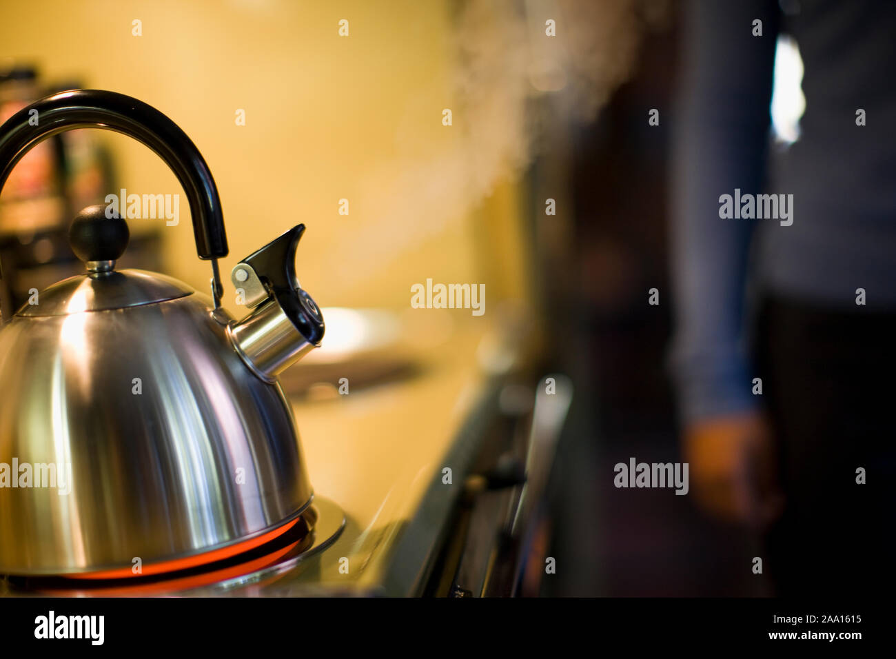 Kettle images hi-res stock photography and images - Alamy