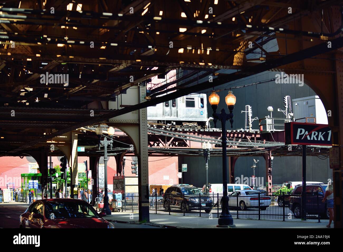 Chicago, Illinois, USA. A CTA elevated rapid transit train on the ...