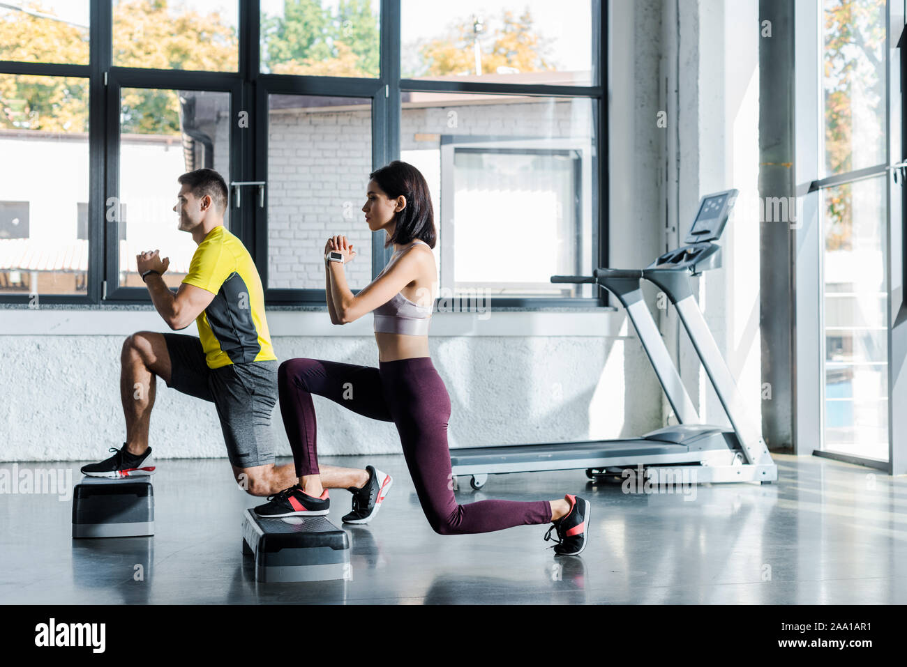 Lunges treadmill hi-res stock photography and images - Alamy