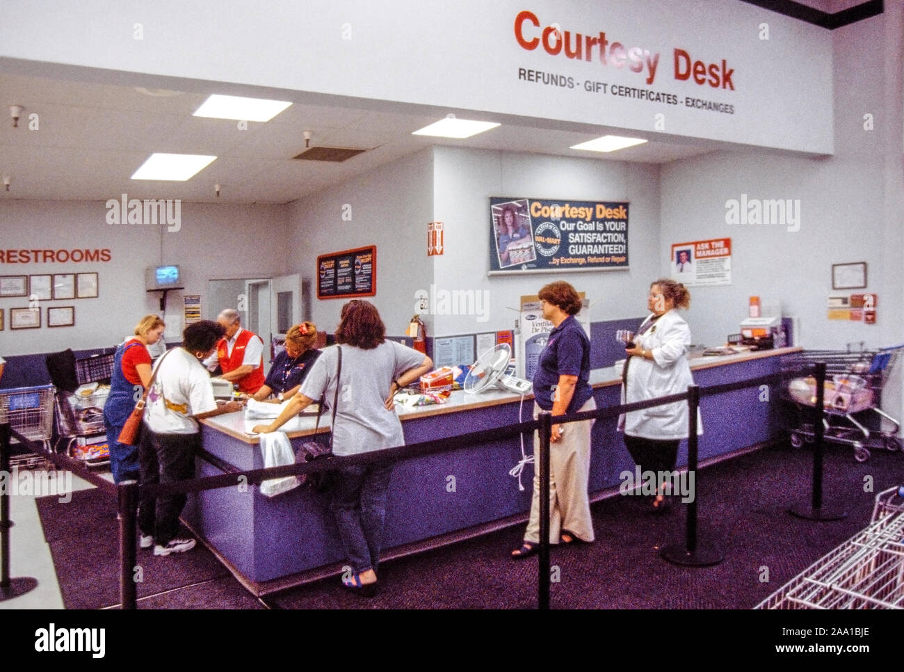 American furniture mart hi-res stock photography and images - Alamy