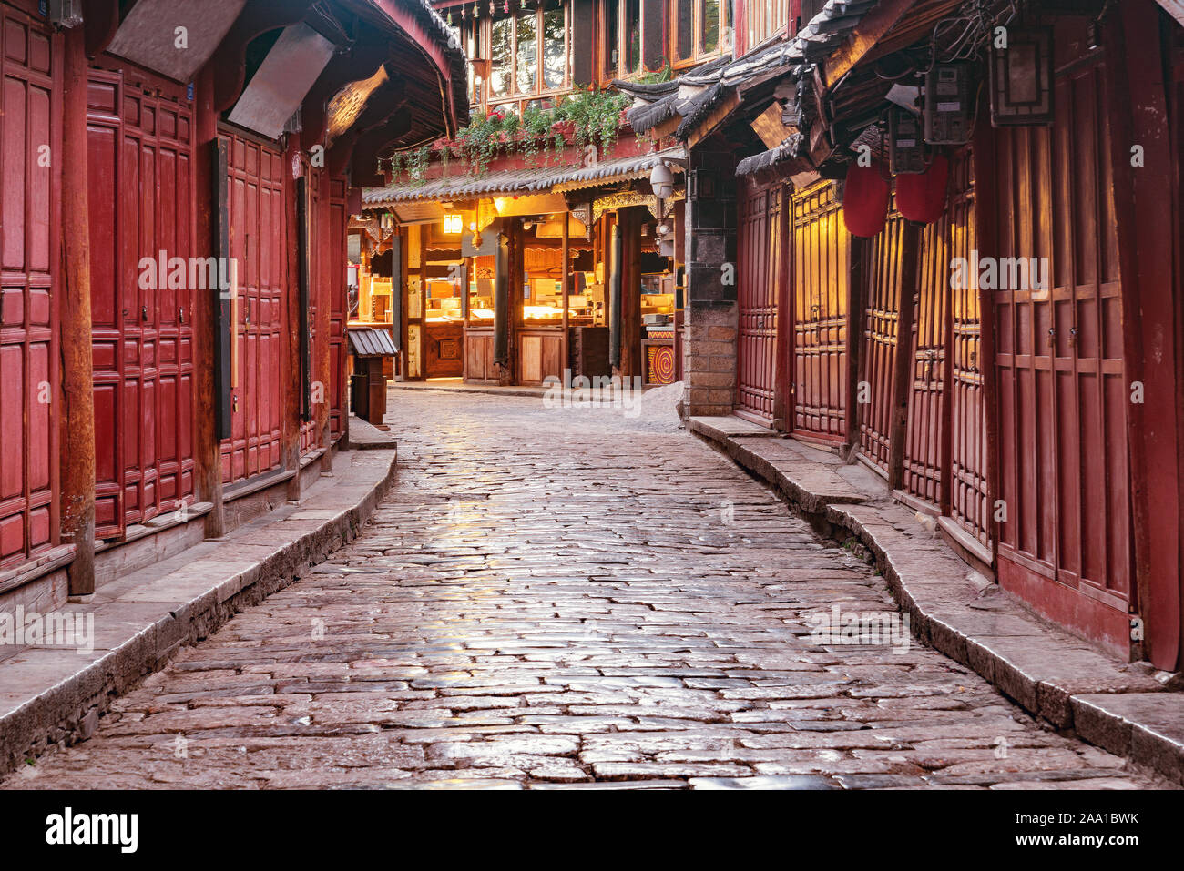 Sunrise view of the empty city street. Lijiang. China Stock Photo - Alamy