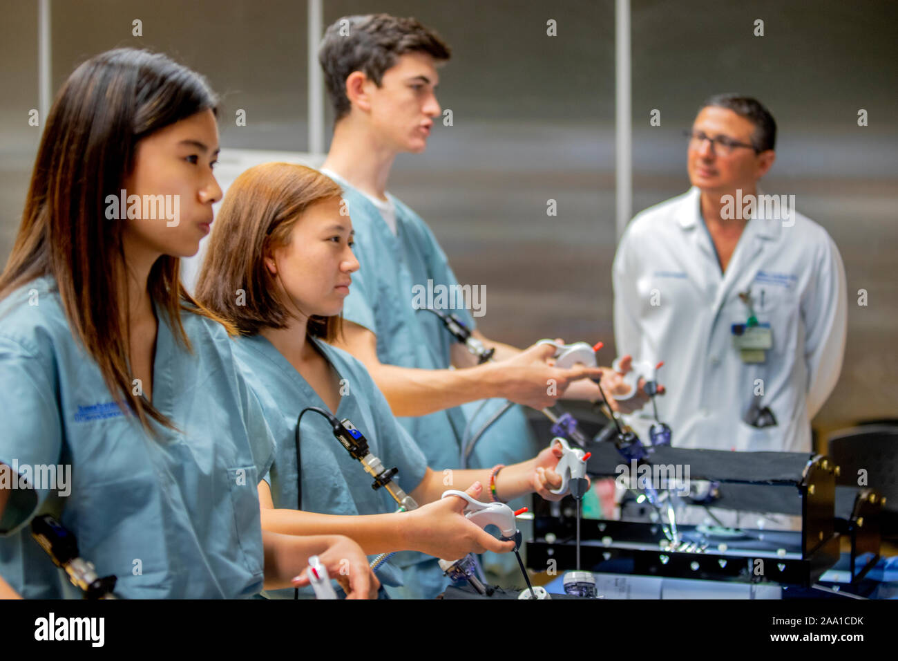 Eye surgery robot hi-res stock photography and images - Alamy