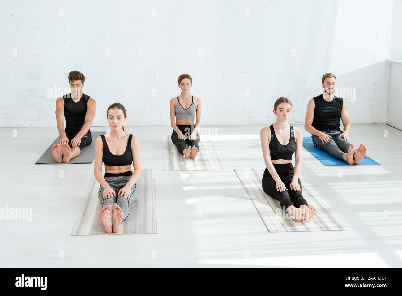 European staff pose hi-res stock photography and images - Alamy