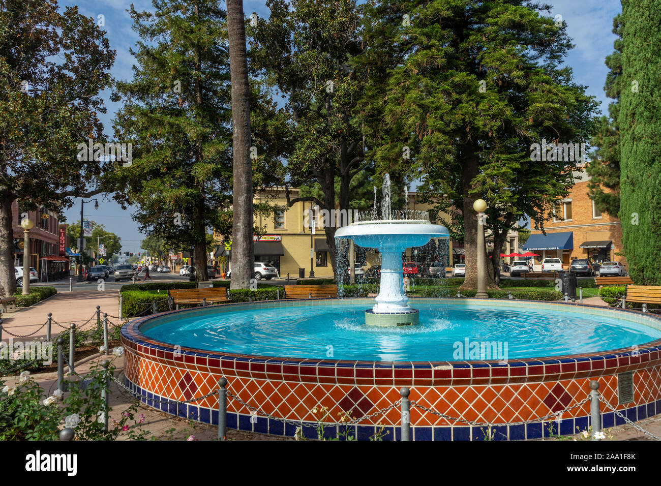 Orange, CA / USA – November 14, 2019: Water fountain at Orange Plaza ...