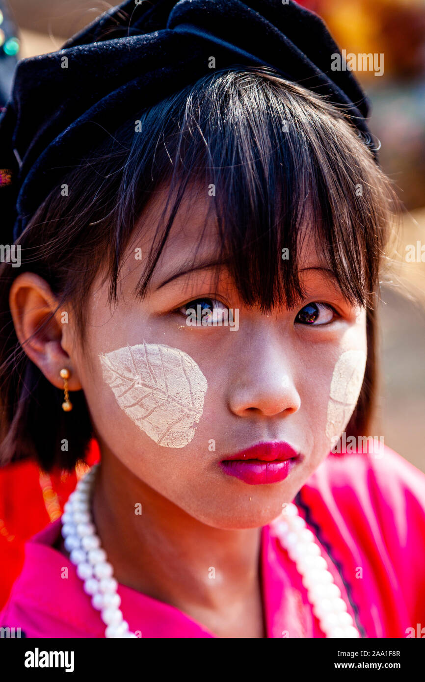Danu tribe hi-res stock photography and images - Alamy