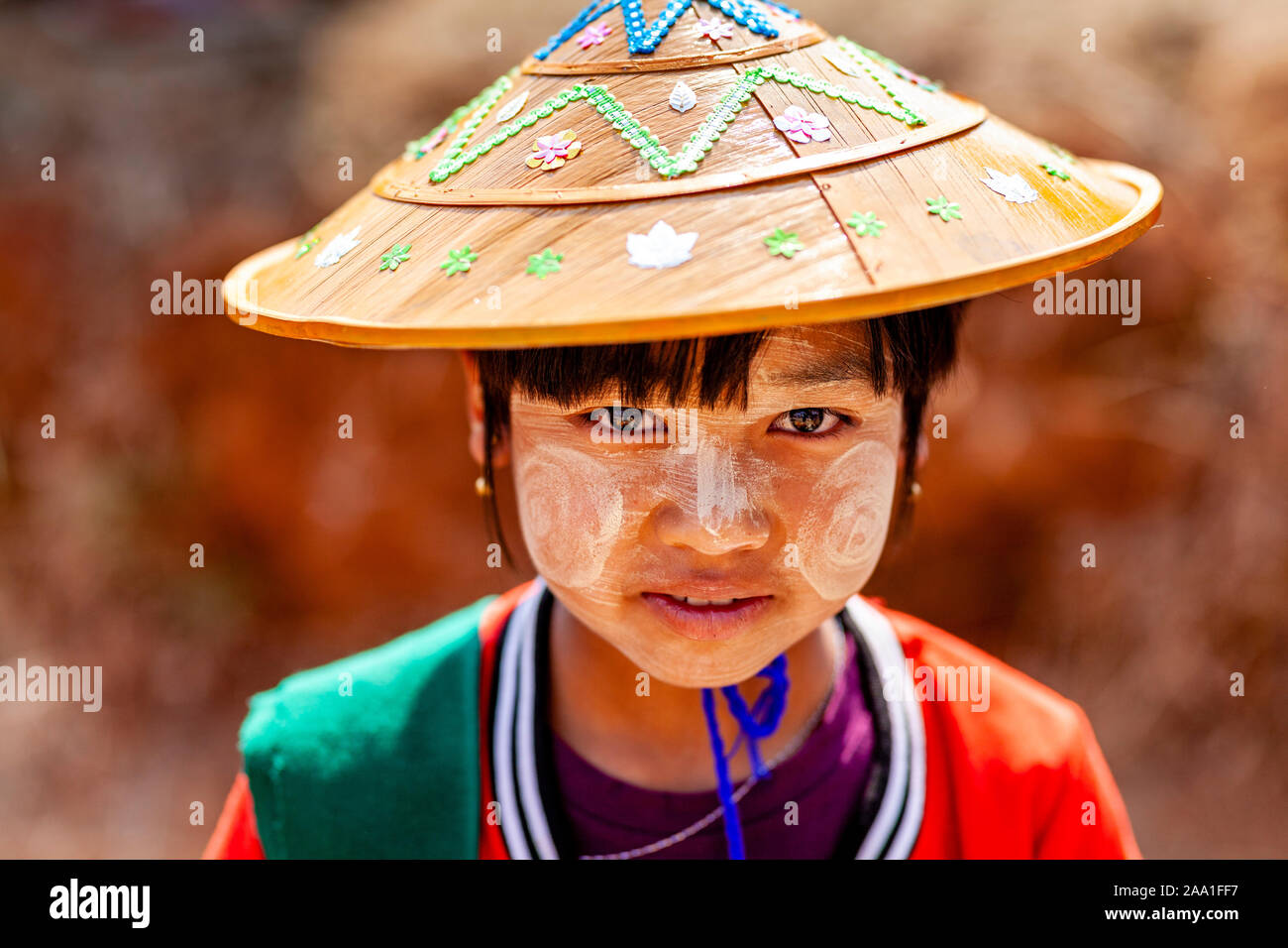 Myanmar shan state girl hi-res stock photography and images - Alamy