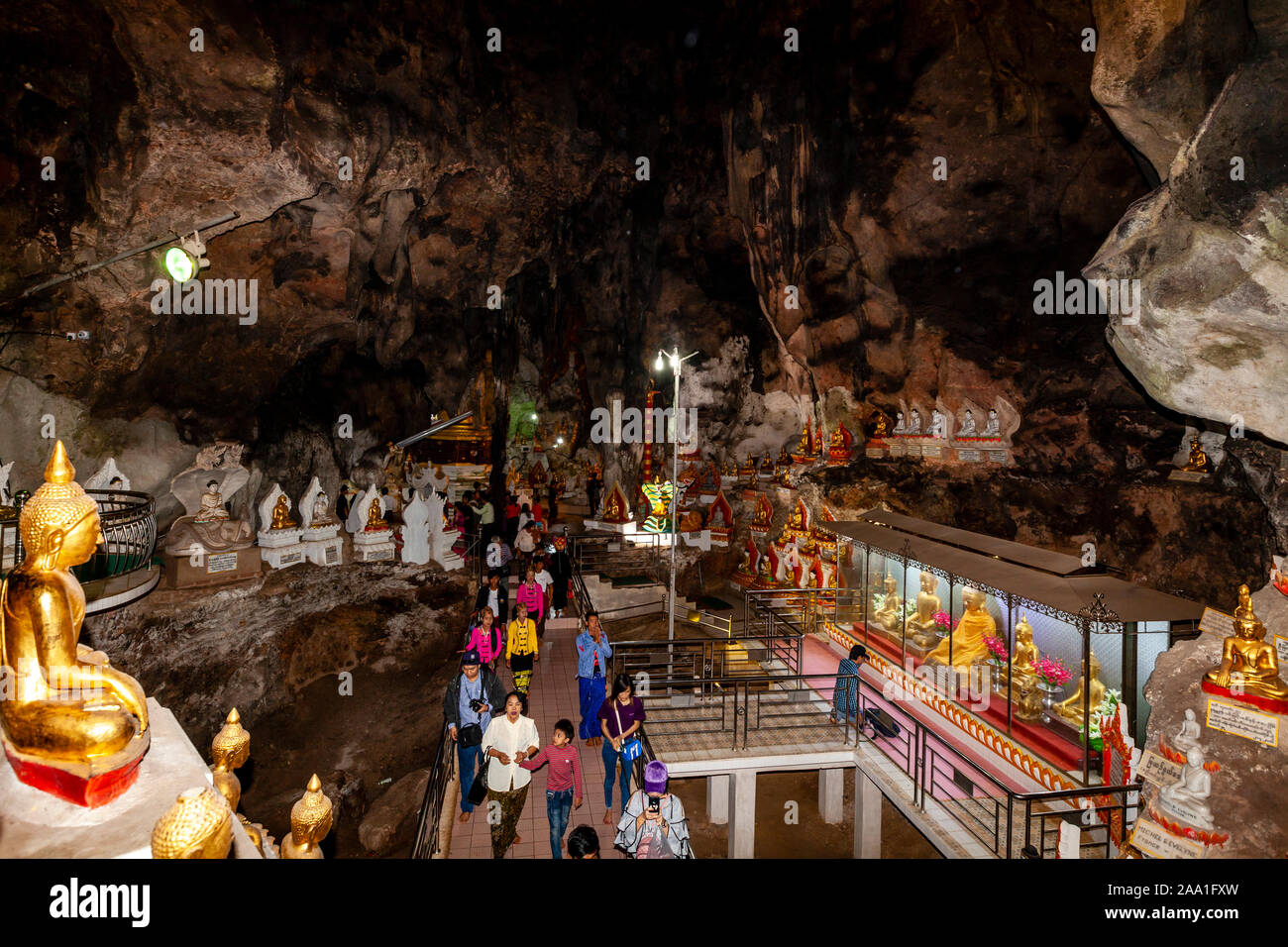 The Pindaya Caves (Shwe Oo Min Pagoda) Pindaya, Shan State, Myanmar ...