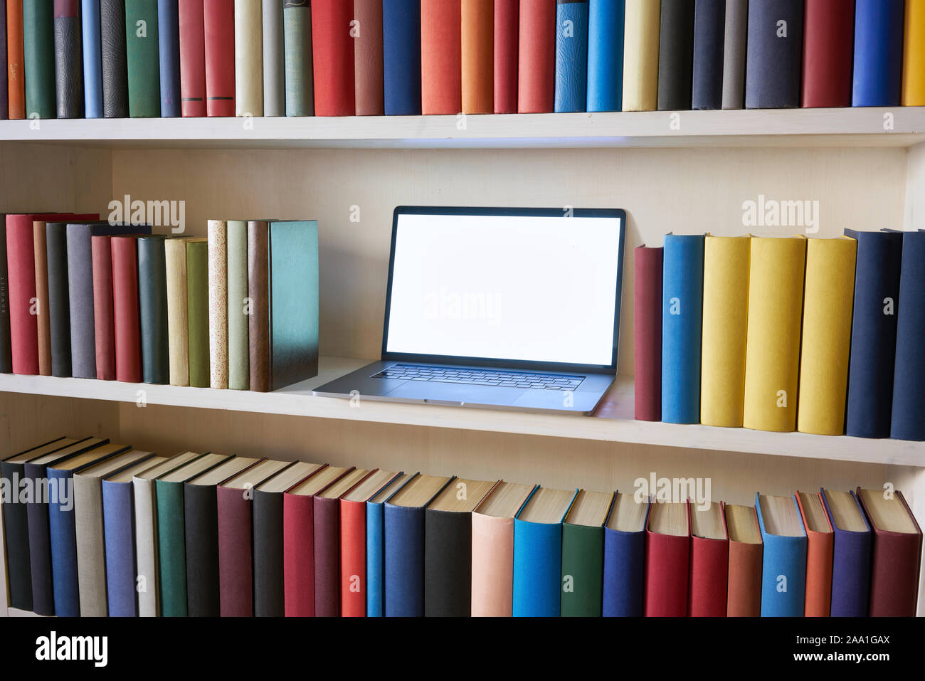 Bookshelf display hi-res stock photography and images - Alamy