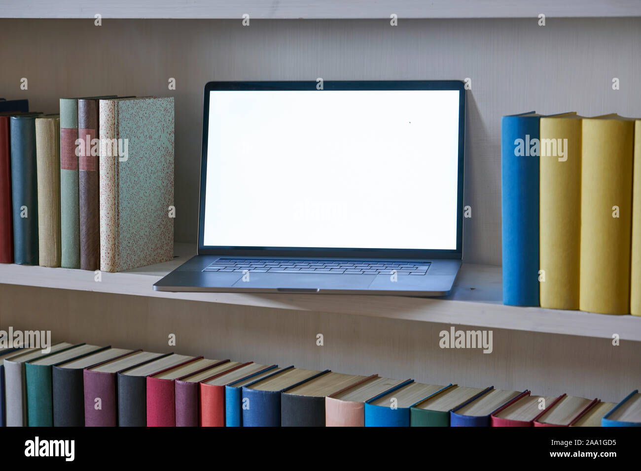 Home library detail hi-res stock photography and images - Alamy